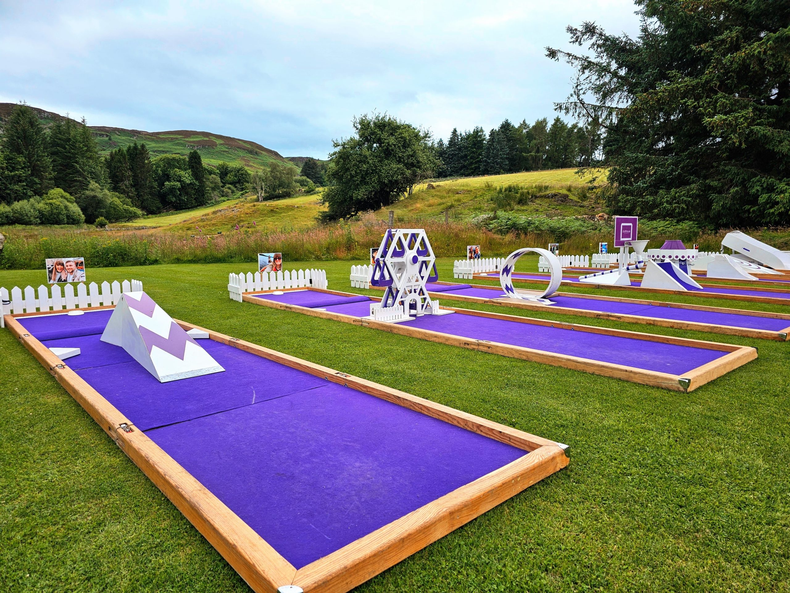 Clubhouse Mobile Mini Golf