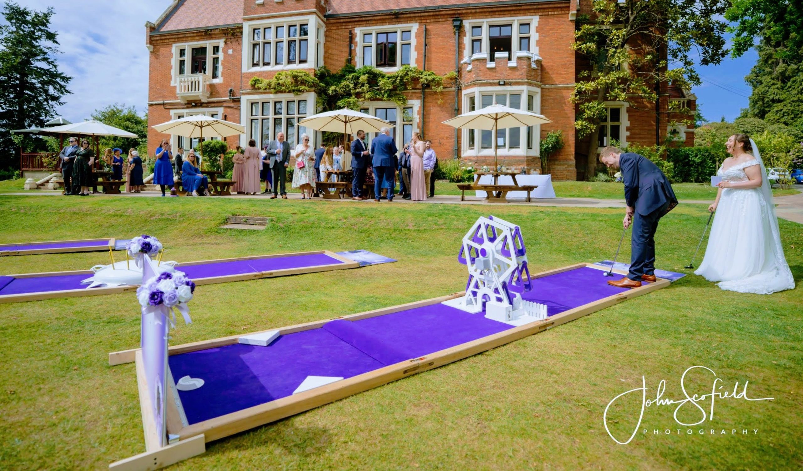 Clubhouse Mobile Mini Golf